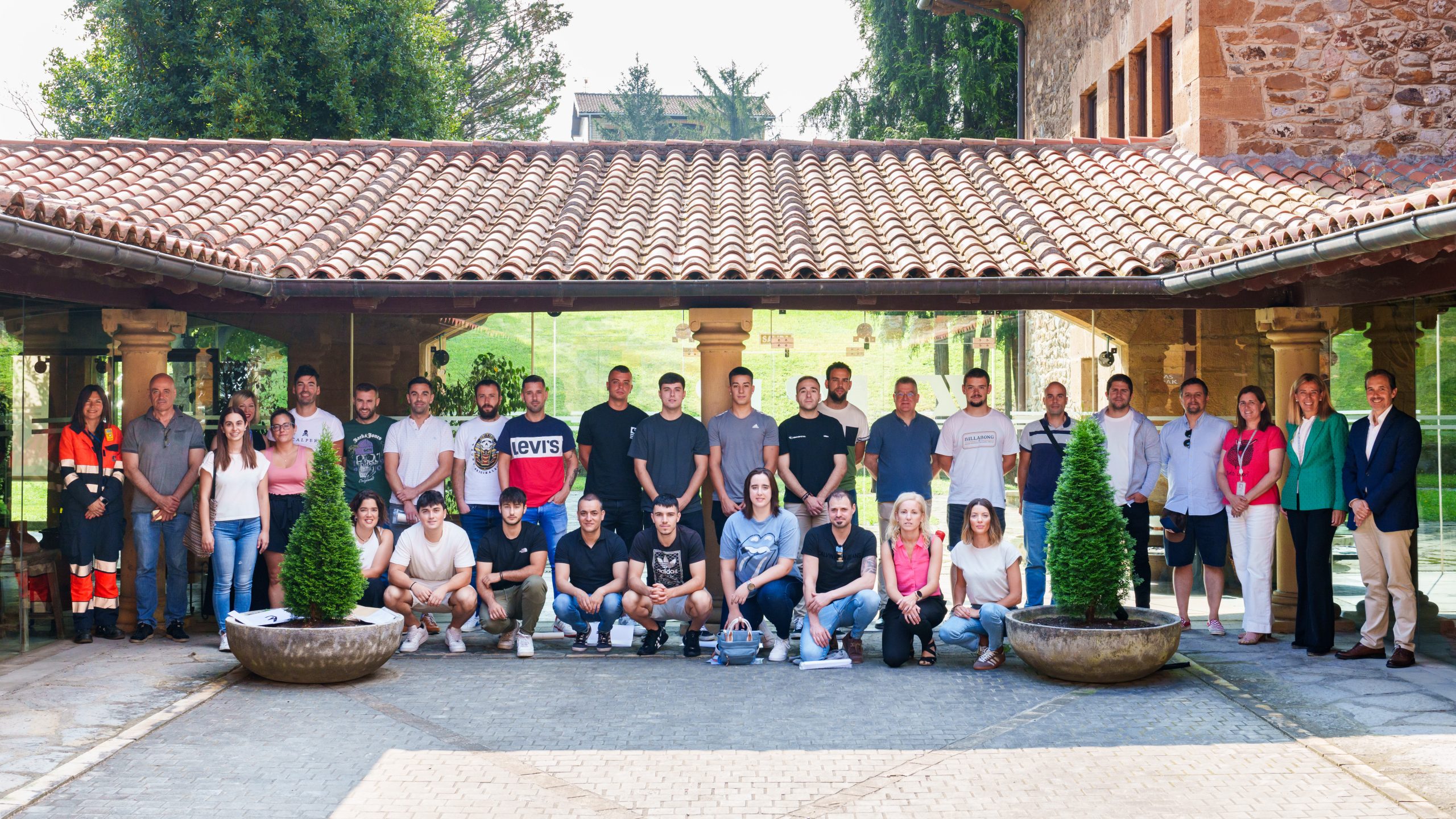 Petronor presenta el curso OPPC con los 25 personas seleccionados ...